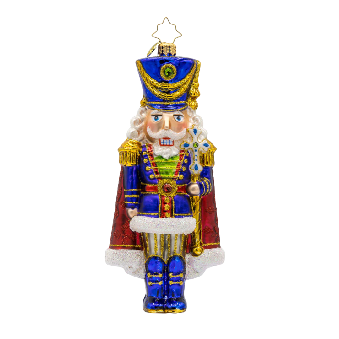 Long Coat Nutcracker – Perfect Settings